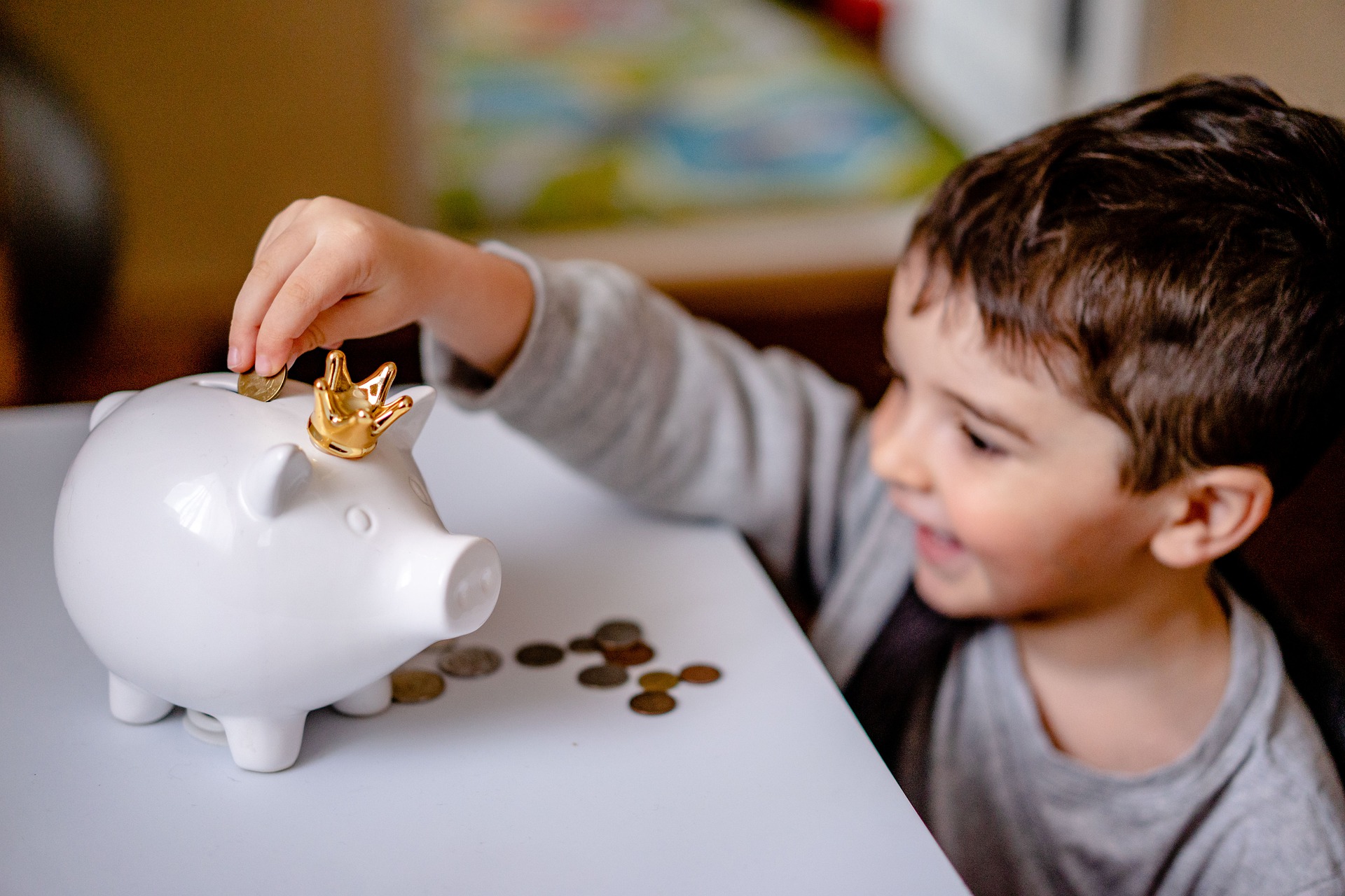 Explaining financial struggles to your child | BCM